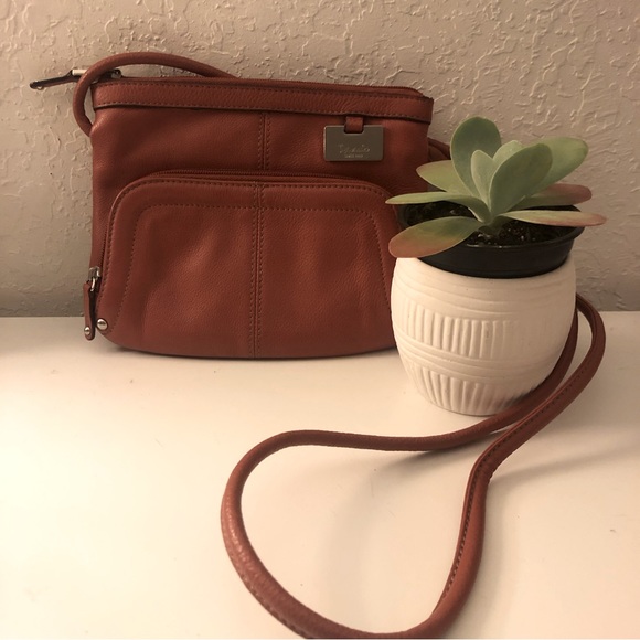 Tignanello | Bags | Tignanello Leather Cross Body Purse | Poshmark